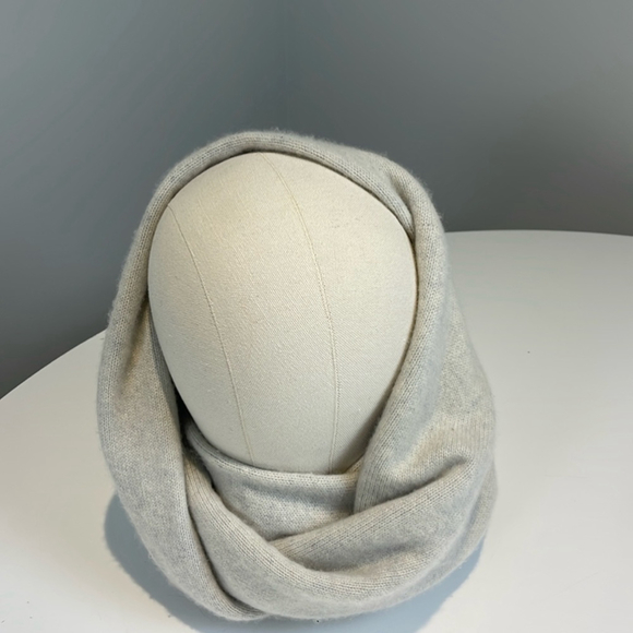 J. Crew | Accessories | J Crew Light Grey Cashmere Snood | Poshmark